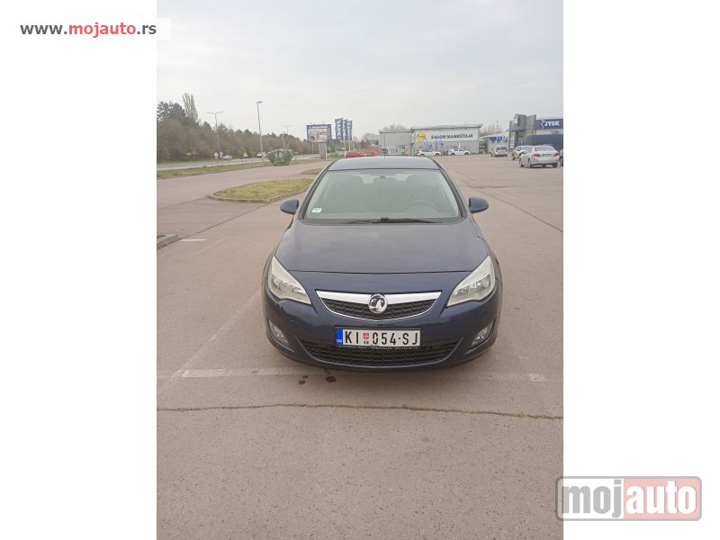 Opel Astra j