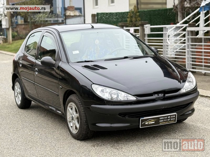 Peugeot 206 1.4 benzin