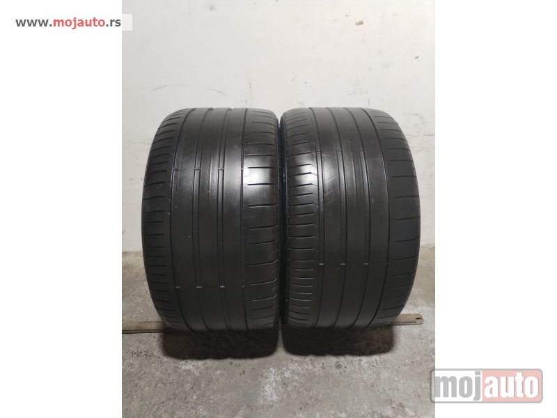 3610. Gume PIRELLI 21-ice, LETNJE 305/30, Šara 5,1 mm, DOT 4723