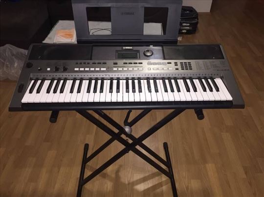 YAMAHA PSR-E443 klavijatura