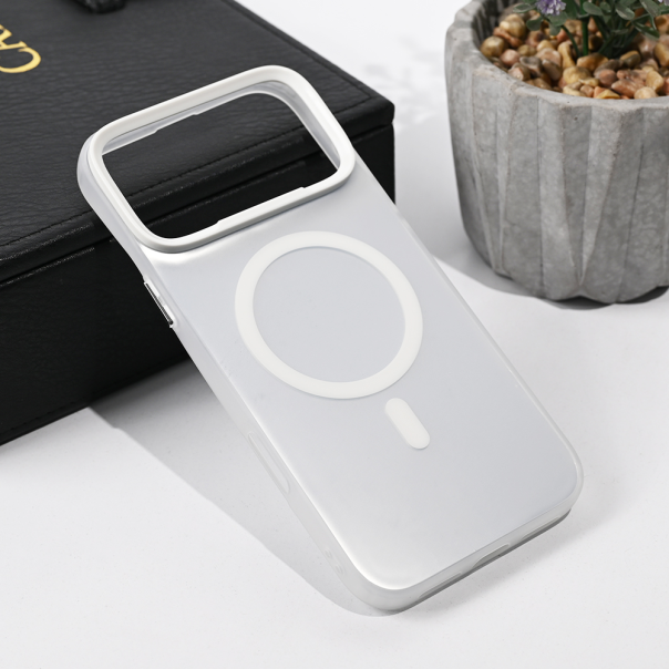 Maska za iPhone 17 Pro Max Magsafe Clear srebrna