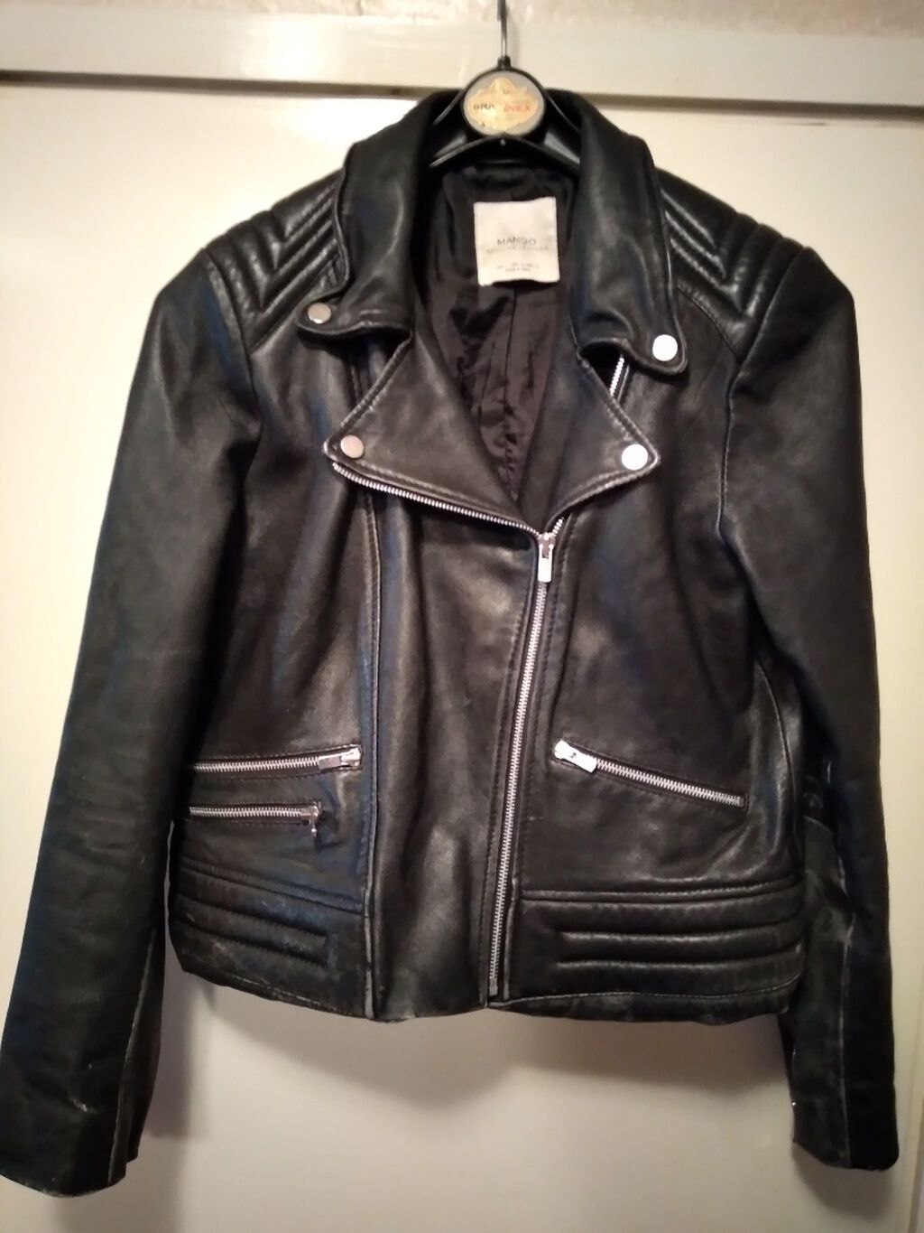 Zenska biker jakna Mango, vel. L, Dimensions:Bust 98 cm. Waist 78 cm