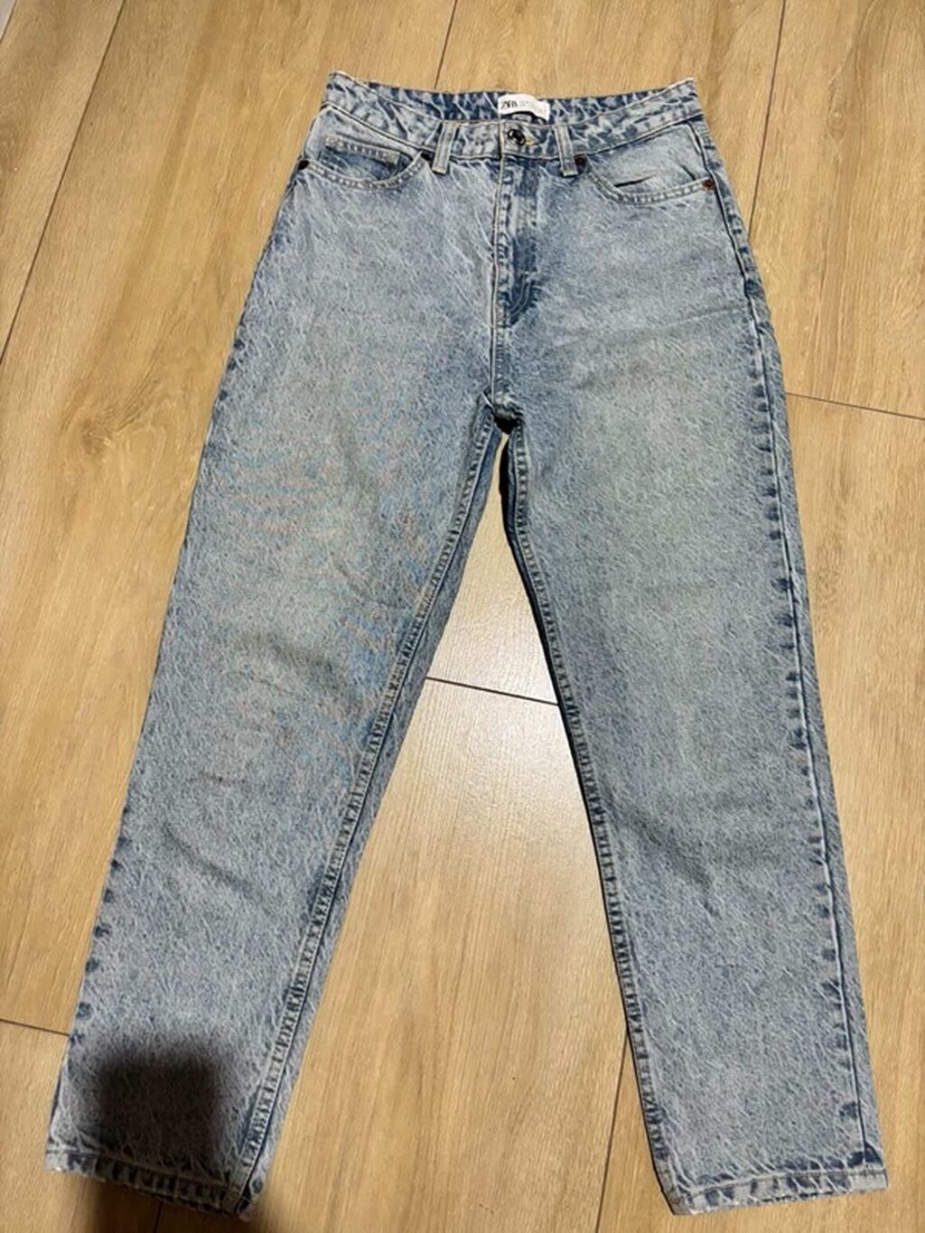 ZARA ženske farmerke – svetloplavi „acid wash” džins vel 38 - Kroj