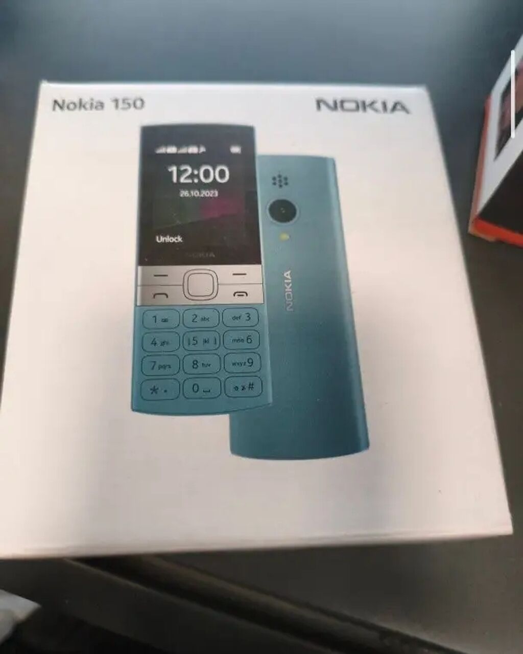 Nokia 150 – klasični mobilni telefon sa numeričkom tastaturom -