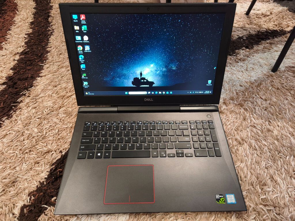 Prodajem licno moj laptop sa odlicnim preformansama. U pitanju je Dell