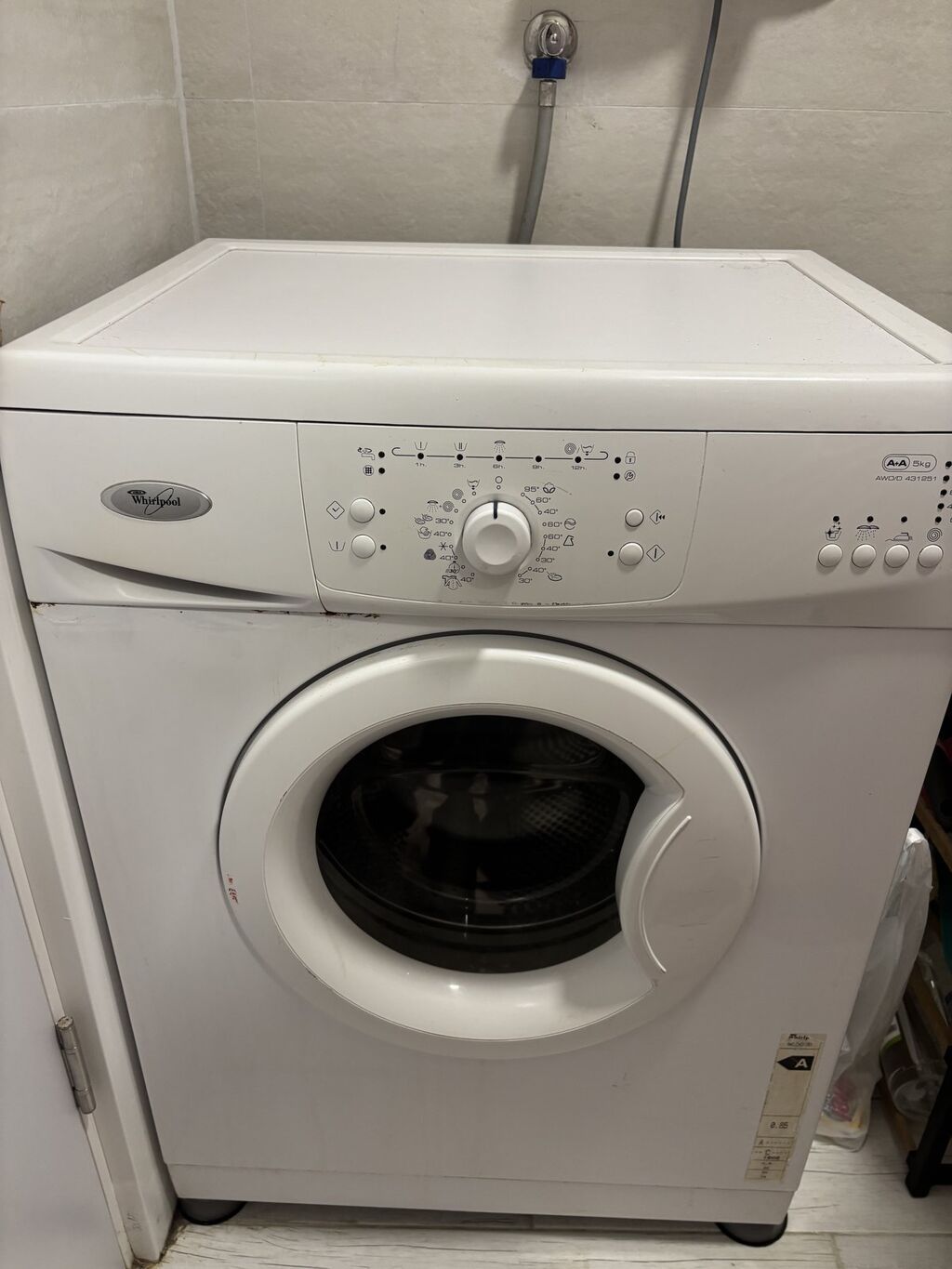 Whirlpool veš mašina – model AWO/D 431251 - Kapacitet: 5 kg -