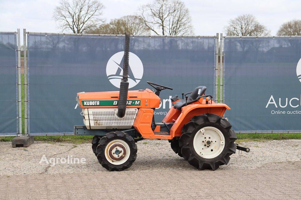 Prodaje se Kubota B1402-M traktor točkaš na aukciji