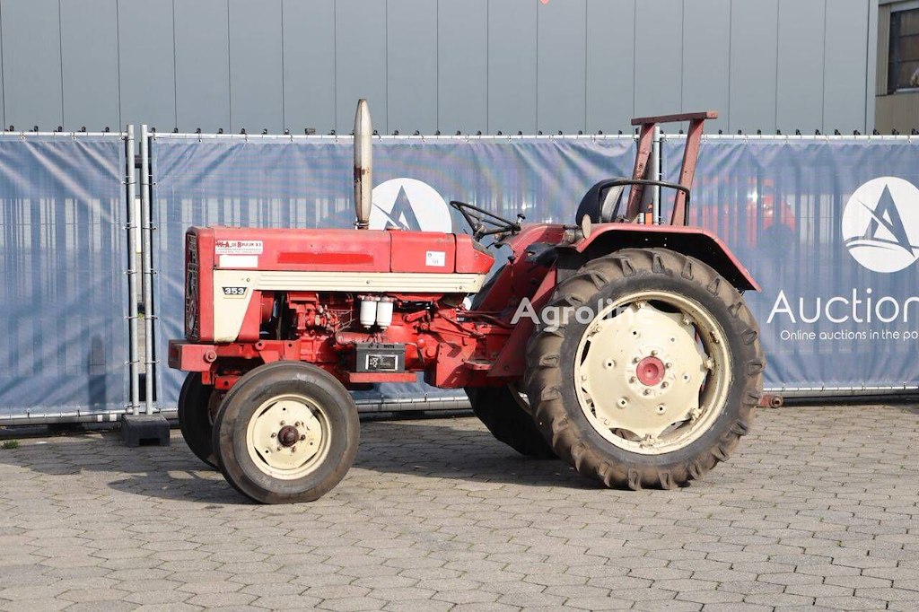 Prodaje se McCormick 353 traktor točkaš na aukciji