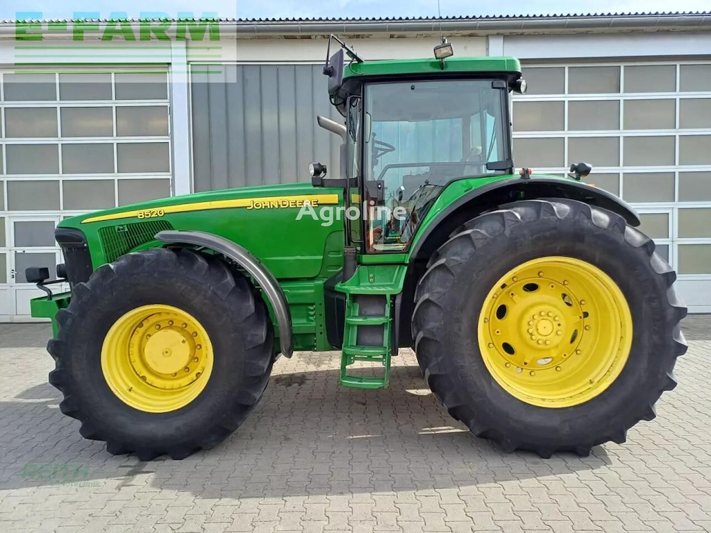 John Deere 8520 traktor točkaš