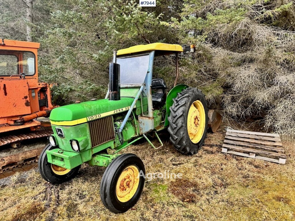 John Deere 1030 traktor točkaš