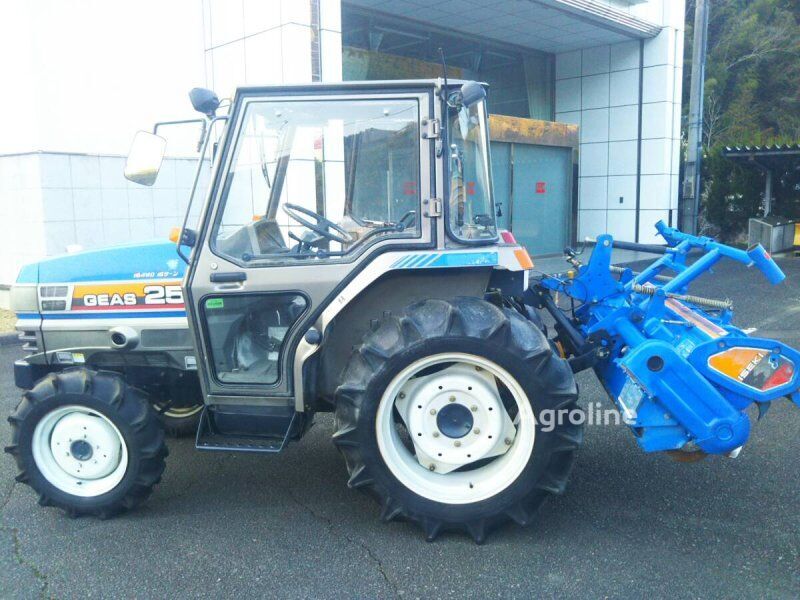 Iseki TRACTOR(ISEKI) traktor točkaš