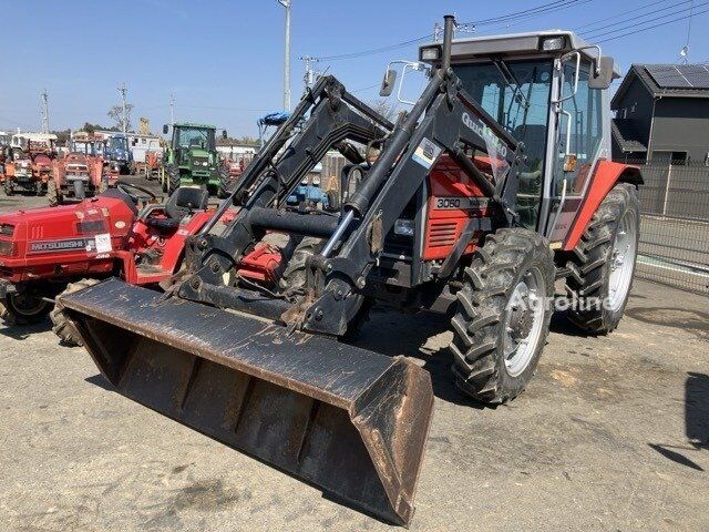 Massey Ferguson TRACTOR(Massey Ferguson) traktor točkaš