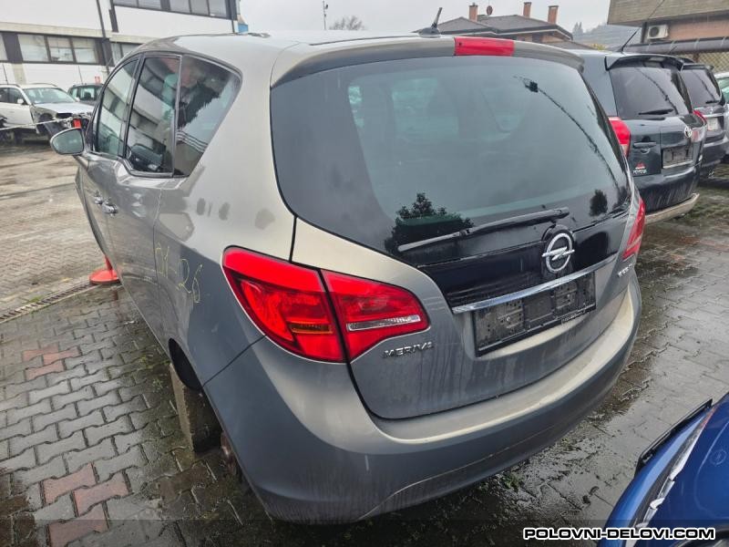 Opel Meriva Polovni Delovi