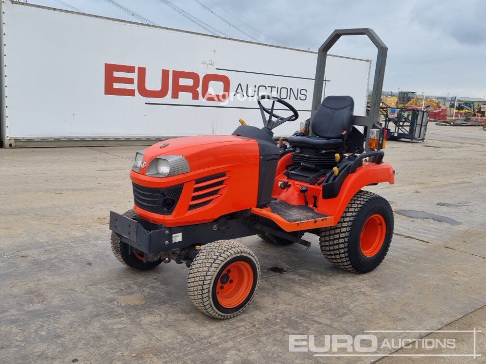 Prodaje se Kubota BX2350 mini traktor na aukciji