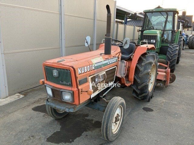 Kubota TRACTOR(Kubota) mini traktor