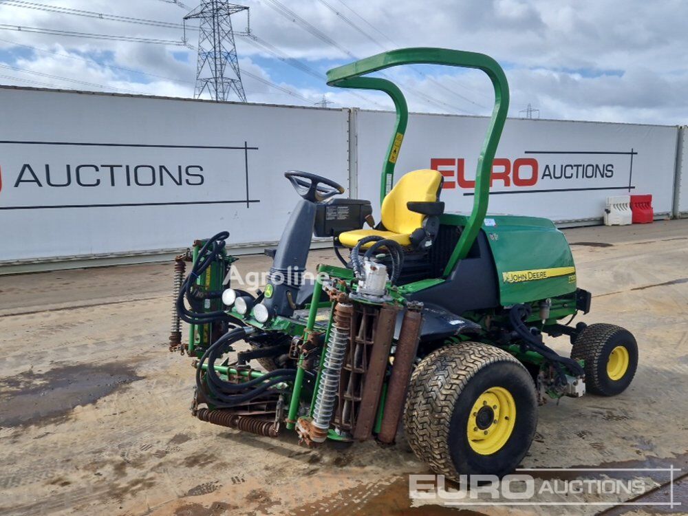Prodaje se John Deere 7700 traktor kosilica na aukciji