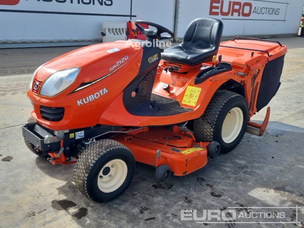Prodaje se Kubota GR2120 traktor kosilica na aukciji