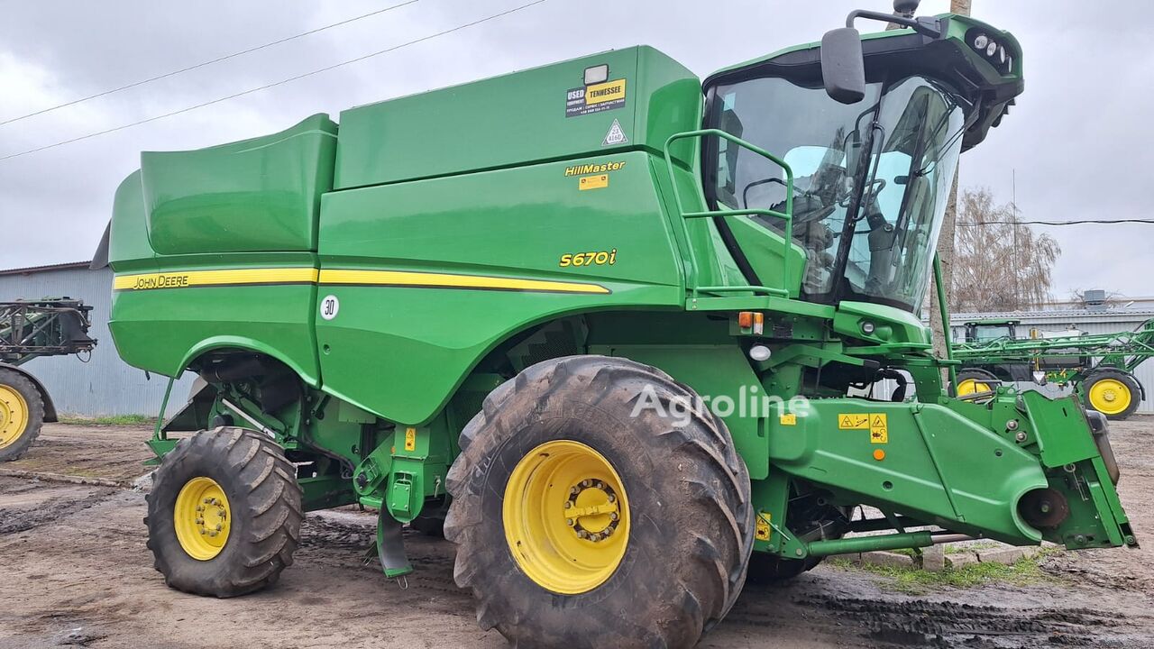 John Deere S670i HillMaster kombajn za žito
