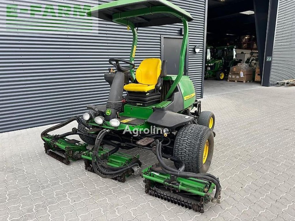 John Deere 8700 krmni kombajn
