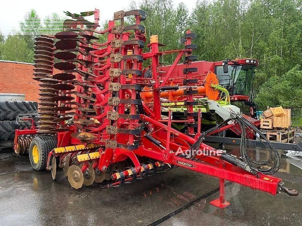 Väderstad carrier l 825 tanjirača