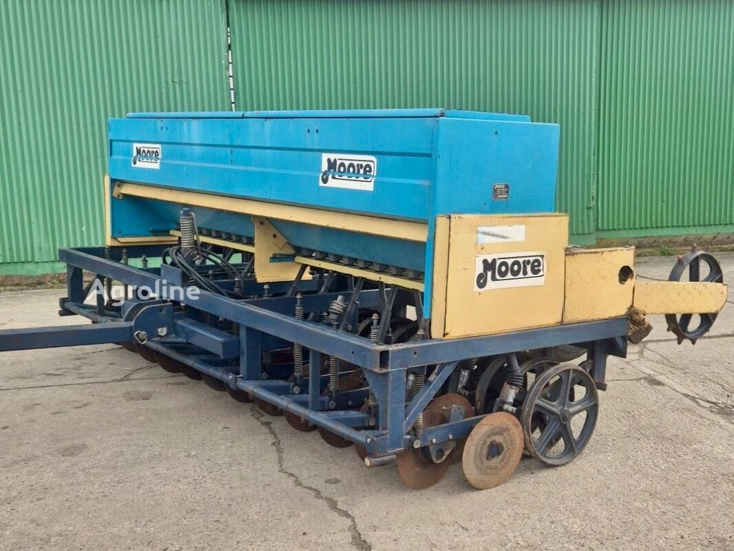 Moore-Unidrill all-till 4m mehanička sejalica
