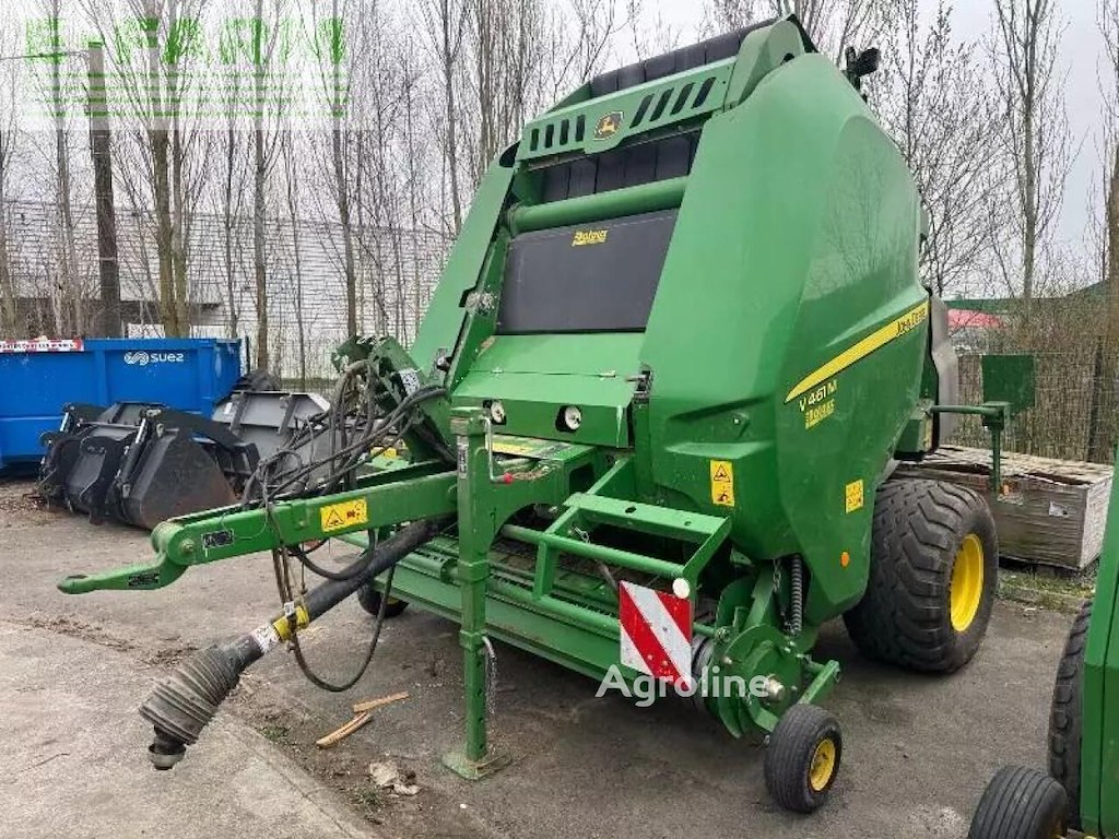 John Deere v461m balirka za četvrtaste bale