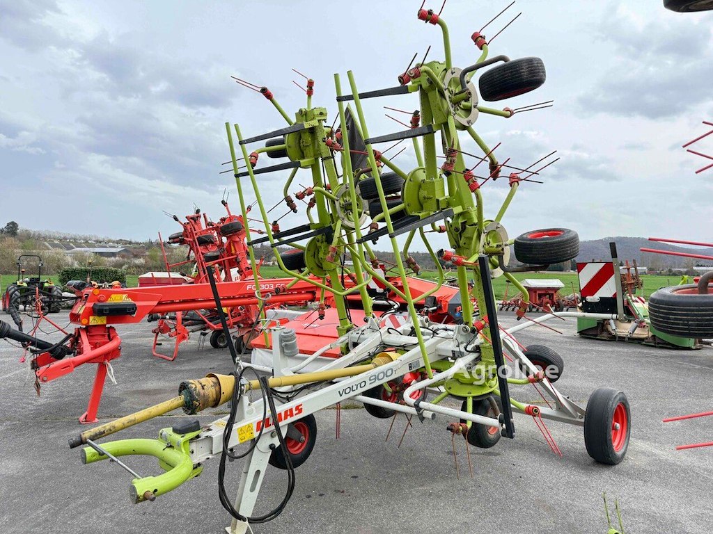 Claas VOLTO 900 T prevrtač sena