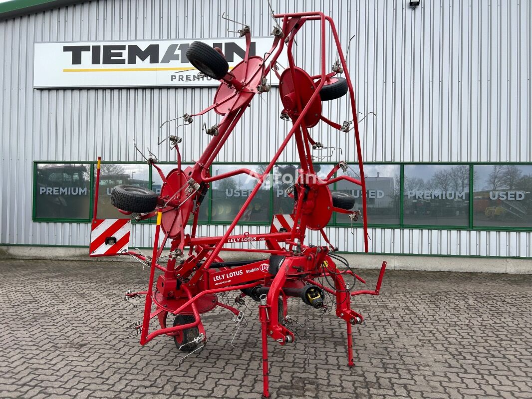 Lely Lotus 770 prevrtač sena