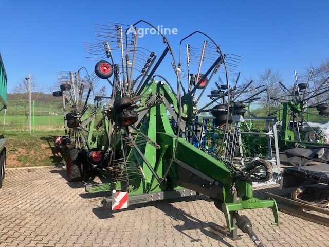 Fendt Former 14055 PRO prevrtač sena