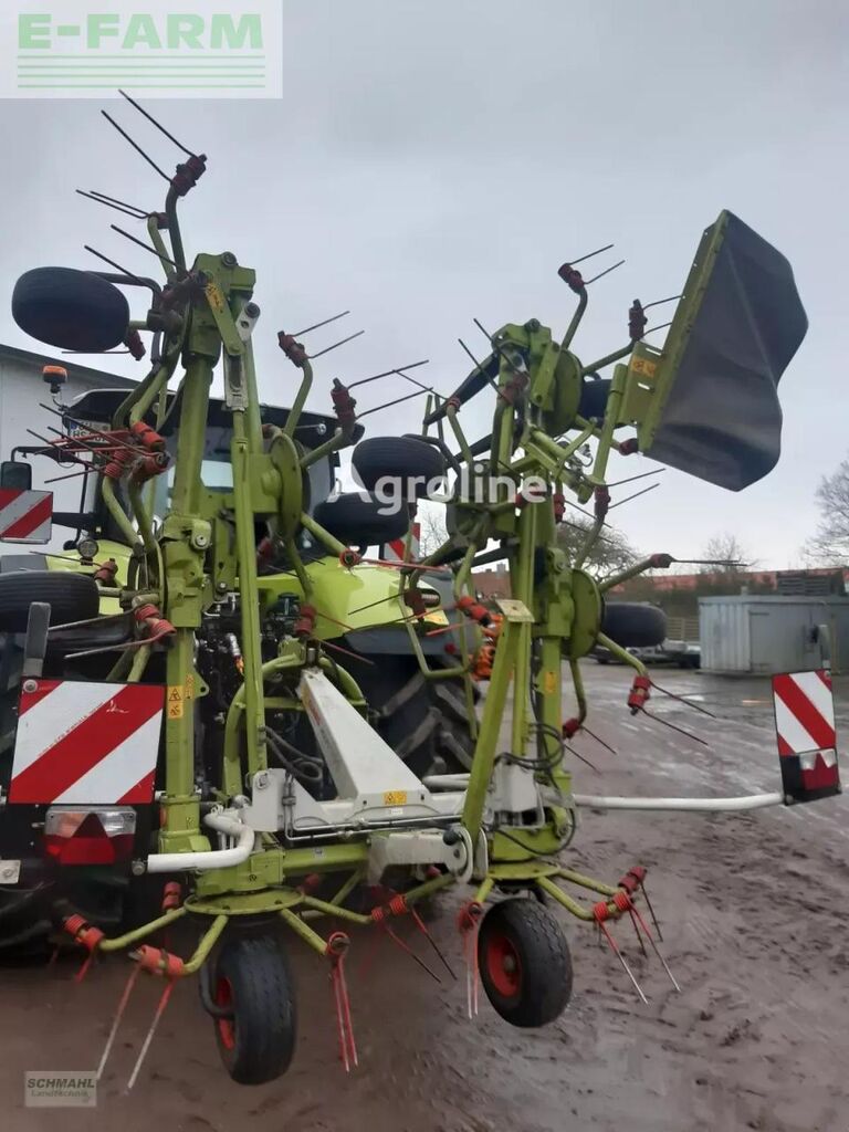 Claas volto 900 prevrtač sena