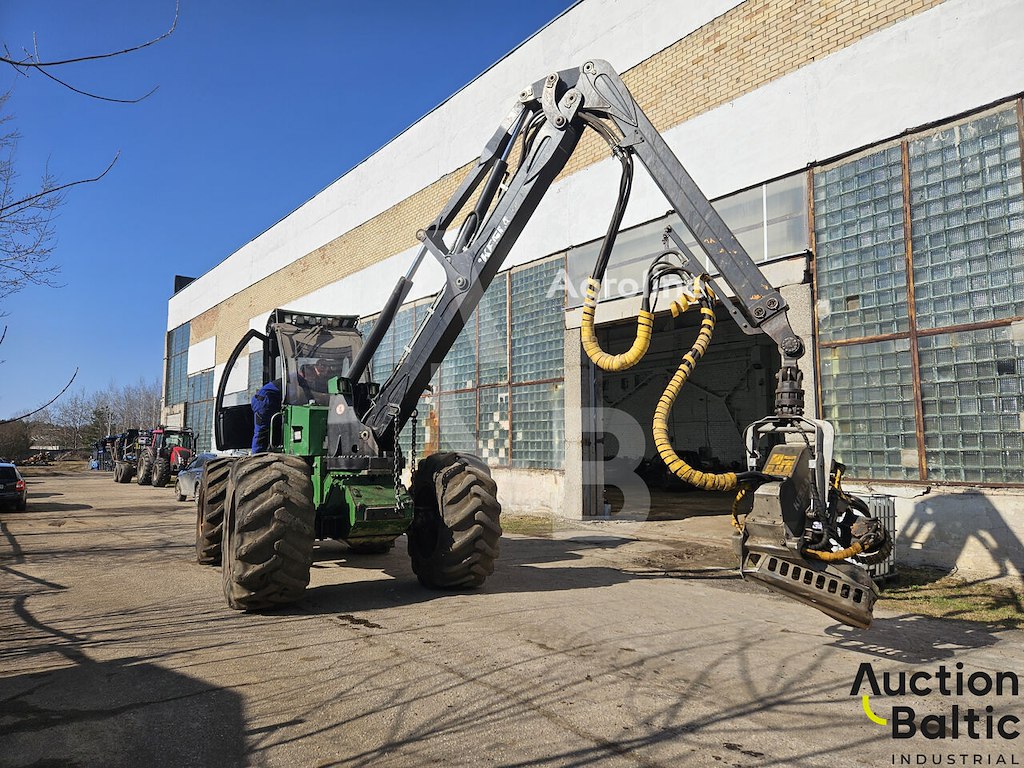 Prodaje se Amkodor 2541 harvester na aukciji
