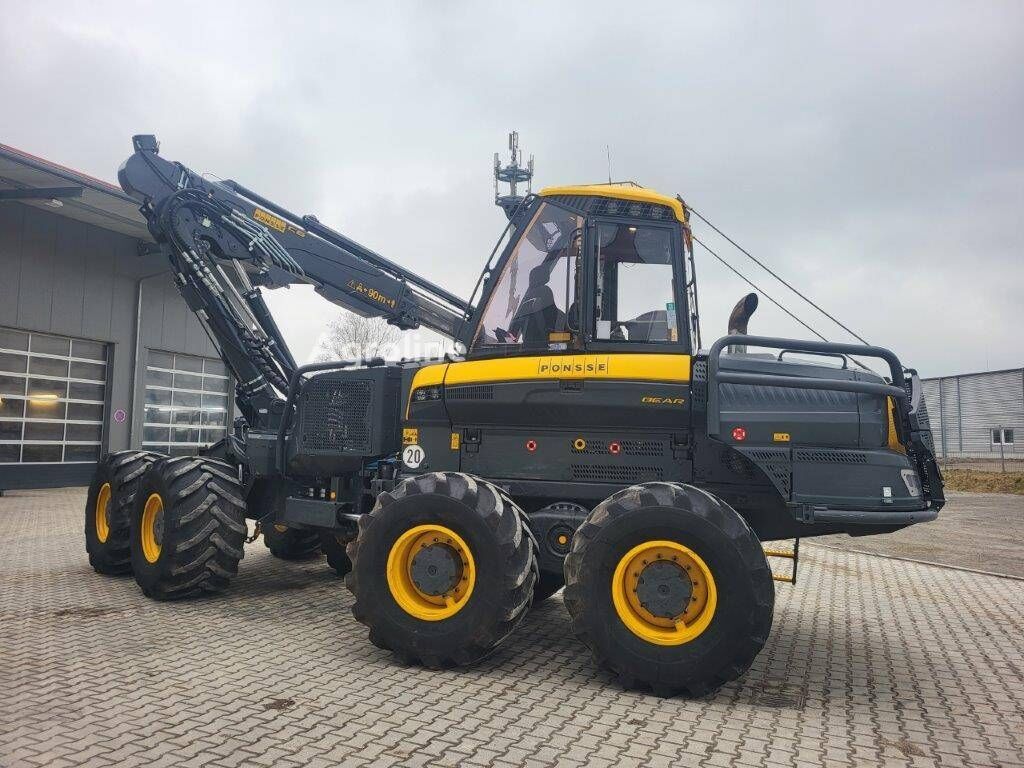 Ponsse Bear 8W harvester