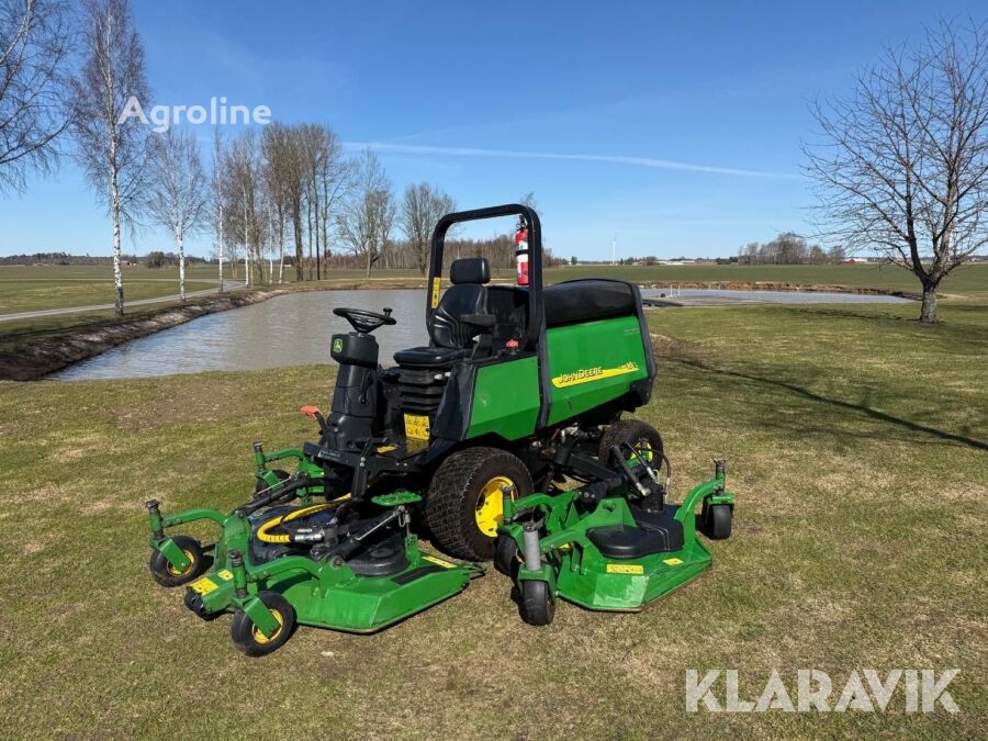 Prodaje se John Deere 1600 Turbo kosilicu za travu na aukciji