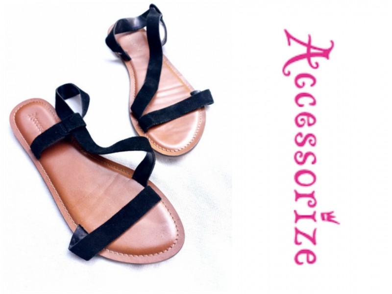 *ACCESSORIZE* sandale 42