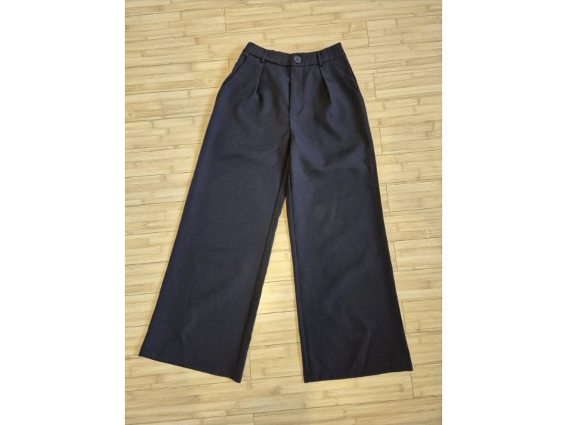RASPRODAJA siroke pantalone