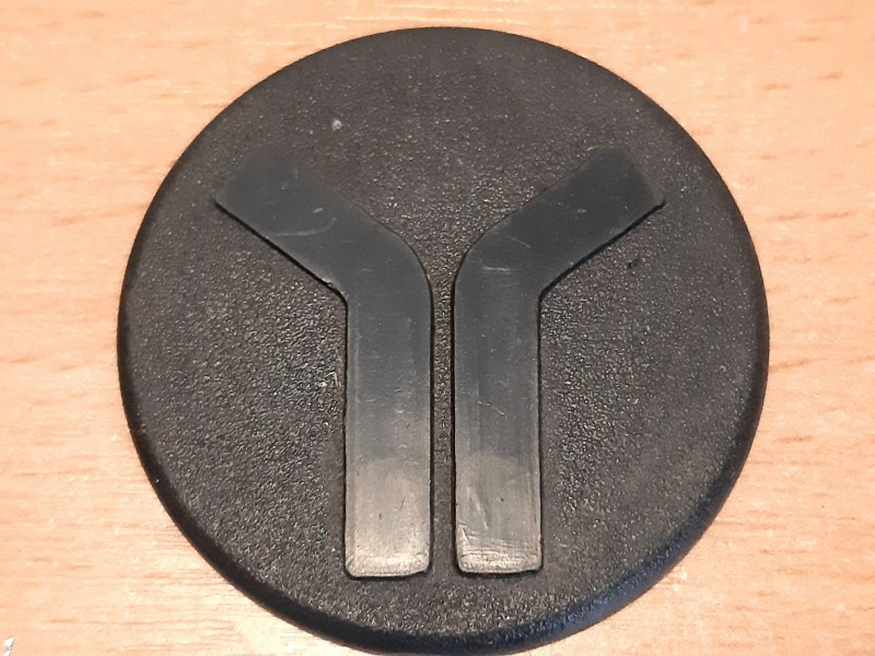 Oznaka za auto za Yugo "Y" okrugla