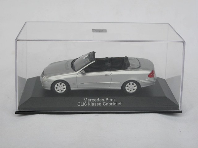 1:43 minichamps mercedes CLK cabriolet