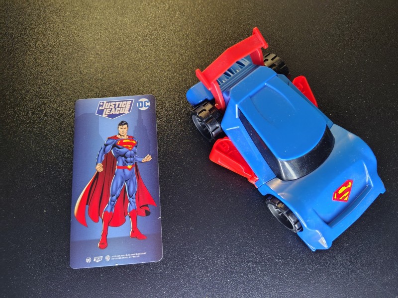 Kinder Maxi DC justice league