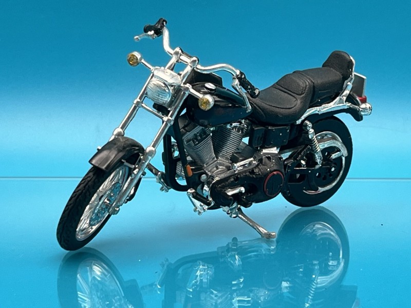 1:18 MAISTO Harley-Davidson [MX-85]