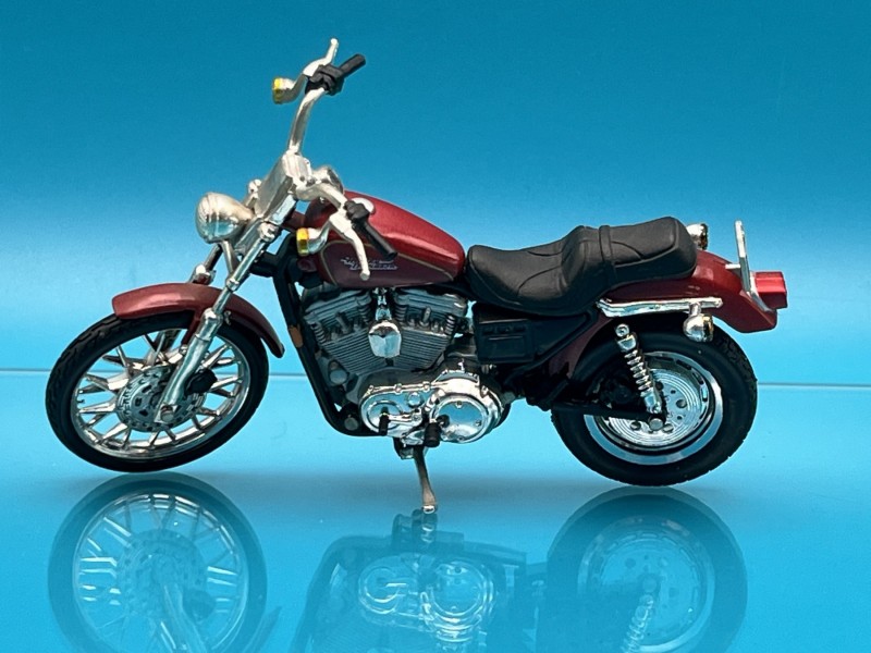 1:18 MAISTO Harley-Davidson [MX-91]