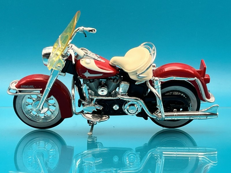 1:18 MAISTO Harley-Davidson [MX-88]