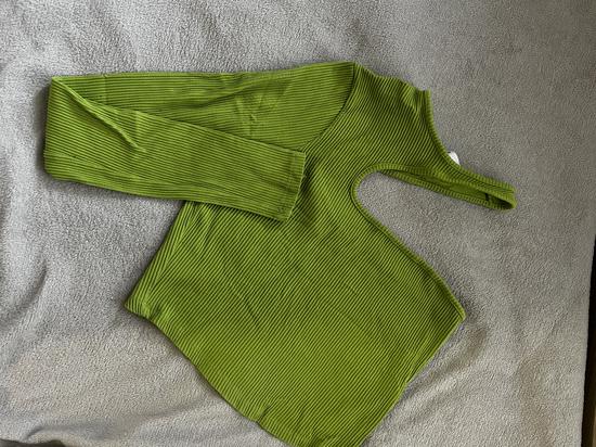 Bershka zeleni top