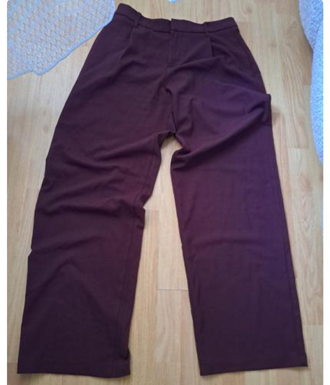 RASPRODAJA! Bershka burgundi pantalone