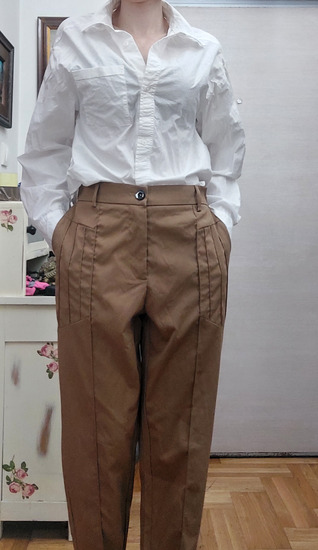 Zara pantalone novo