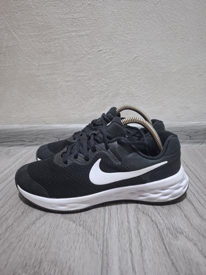 Nike revolution zenske patike