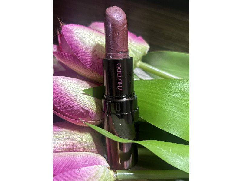 Shiseido The Makeup Shimmering Lipstick,