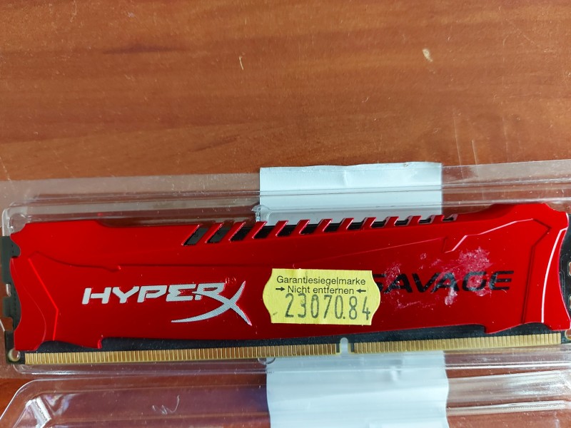 Kingston 4GB DDR3 2400MHz HyperX Savage HX324C11SRK2/8