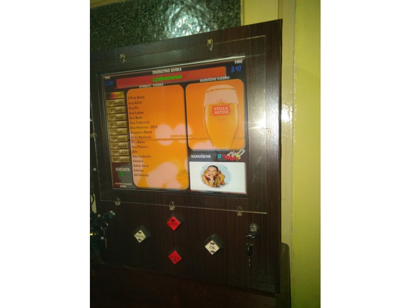 juke box - džuboks - nov - manjih dimenzija