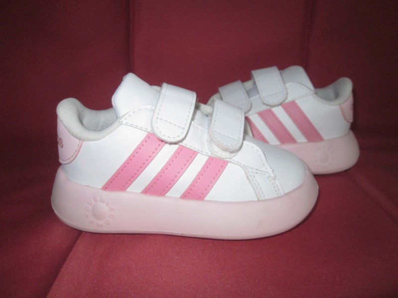 PATIKE "ADIDAS" 23,5 kao nove