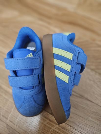 Adidas patike 24 broj